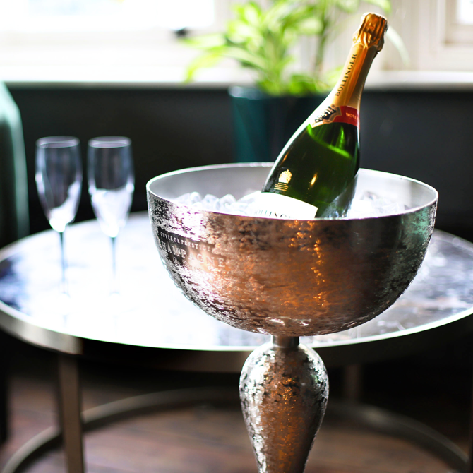 Champagne Coupe Etched Bucket on Stand Single