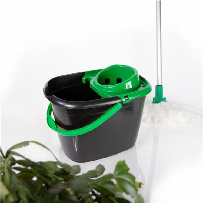 Recycled Great British Black Mop Bucket with Green Wringer 14ltr