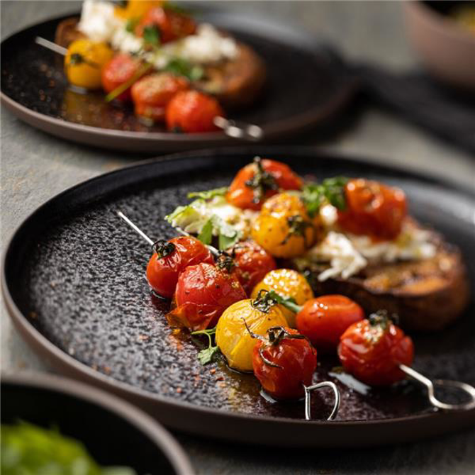 Obsidian Plate 10.5inch / 26.5cm