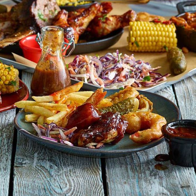 Rustic Oval Plate Green 25 x 22cm